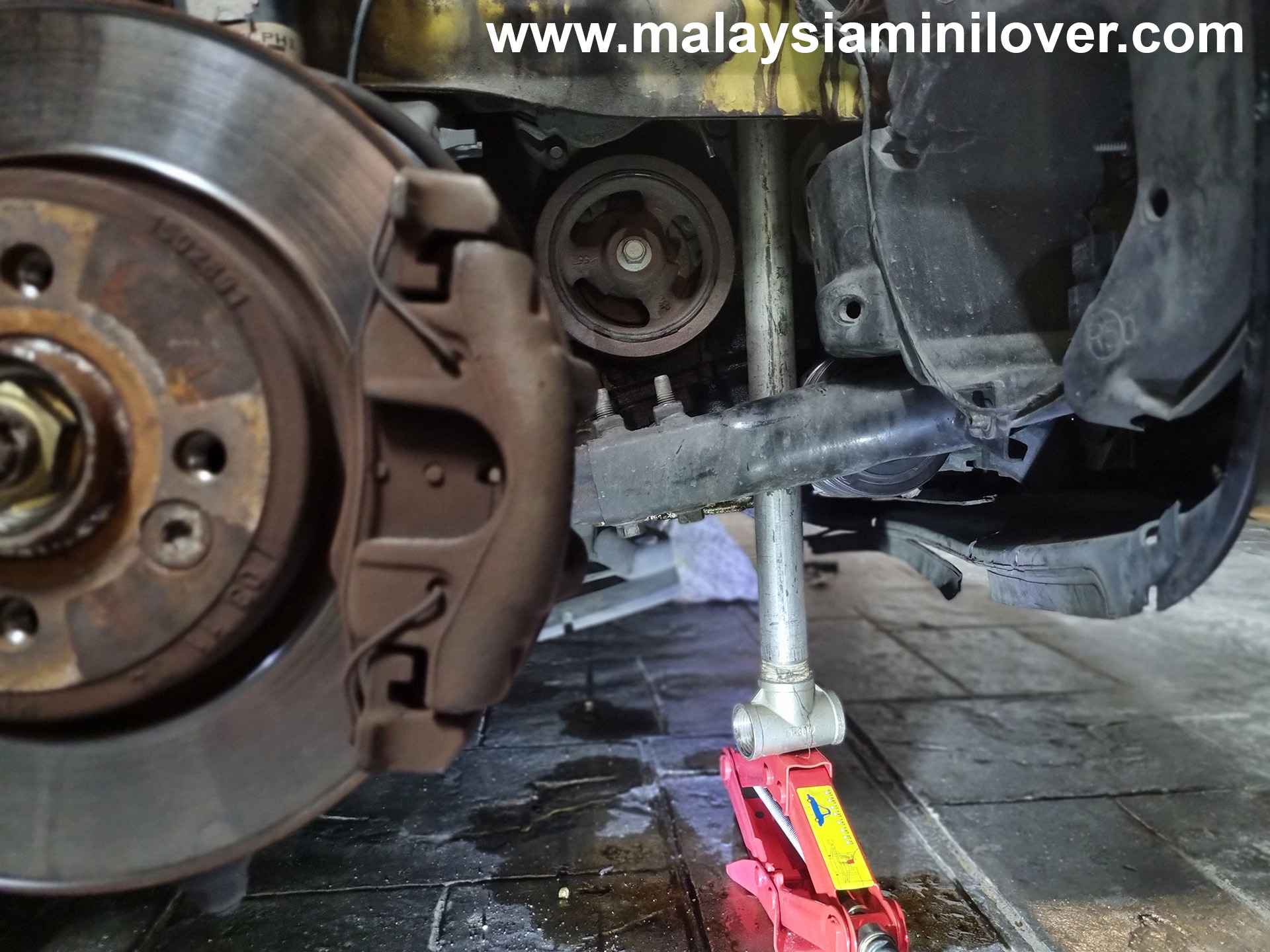 MINI Cooper Auxiliary Serpentine Fan Belt Change (Replacement Without ...